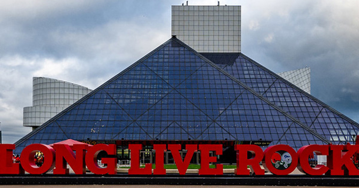 “Soak Up the Sun” with the Rock Hall’s Eclipse-Themed Playlist