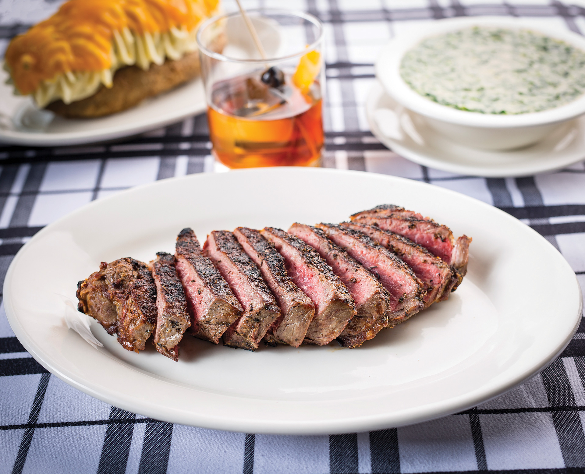 Gibsons Bar & Steakhouse | Chicago, Illinois | LongWeekends Magazine