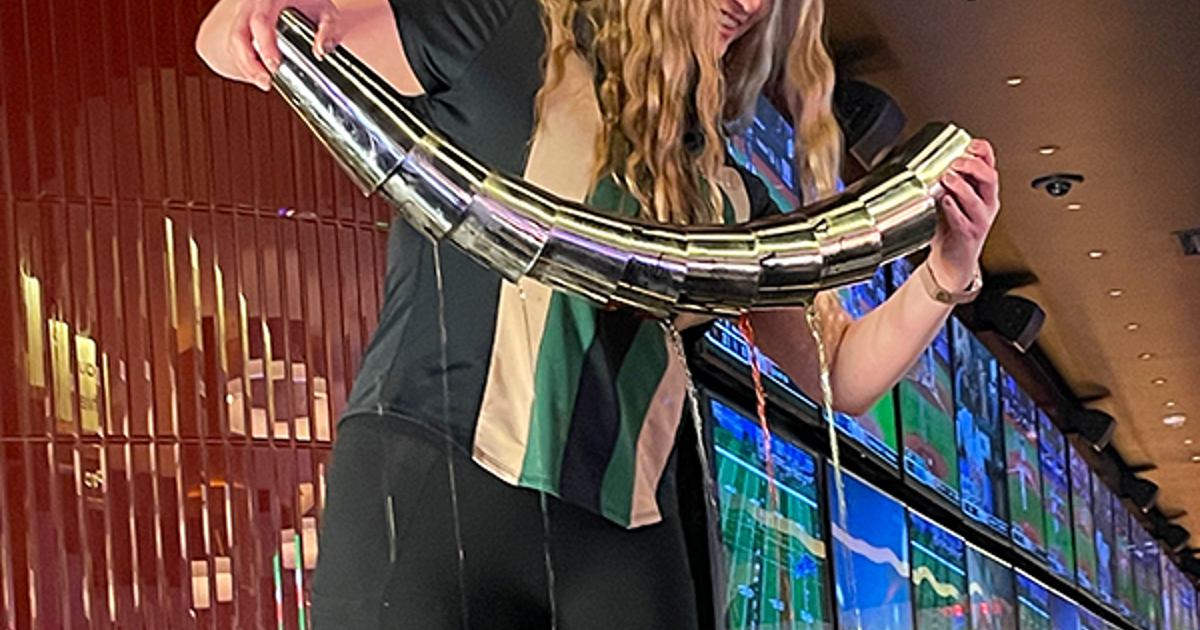 Cleveland Native Makes it Big With Flair Bartending in Las Vegas