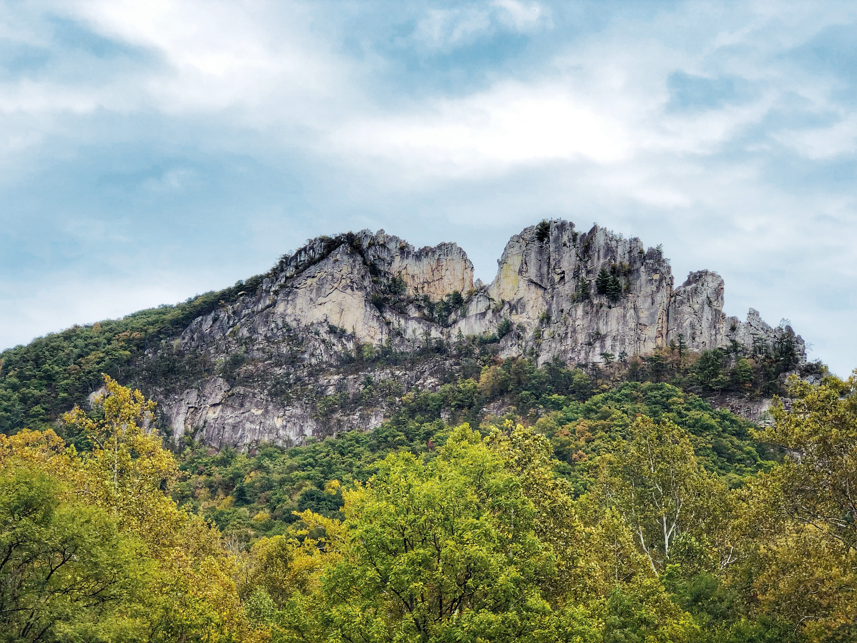 Seneca Rocks | Seneca Rocks, West Virginia | LongWeekends Magazine