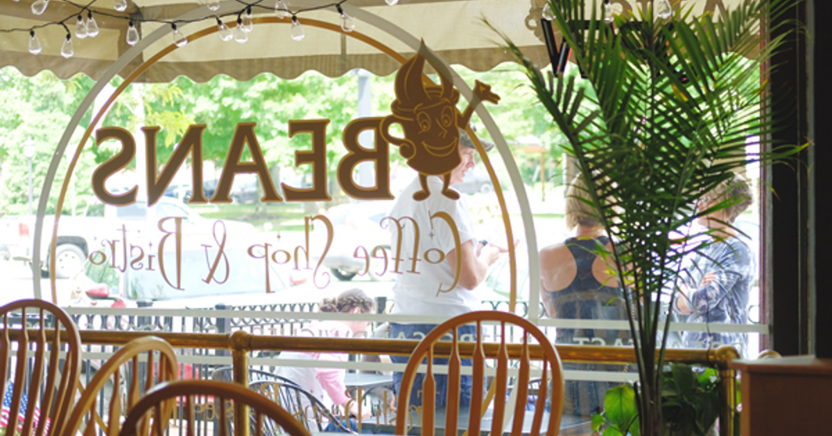 12 Must-Go Places On Chardon's Historic Square