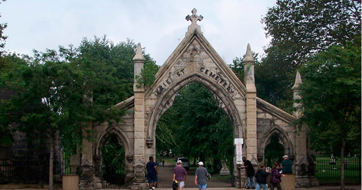 The Must-Do List: Visit Erie Street Cemetery